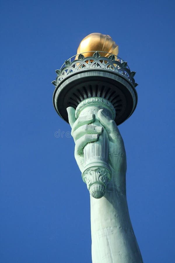 Freiheitsstatue Fackel stockfoto. Bild von freiheit, hafen - 10242384