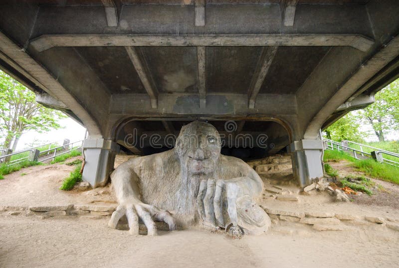 The Fremont Troll, a Colossal Statue Under the North End of the George ...