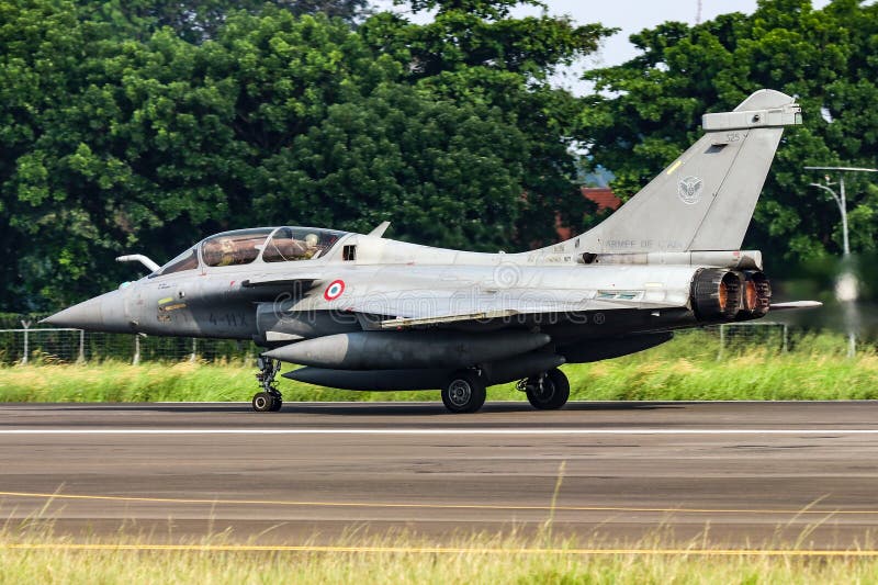French Air Force Jet Fighters Editorial Photo - Image of defense ...