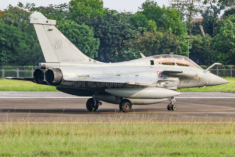 French Air Force Jet Fighters Editorial Image - Image of rafale, french ...