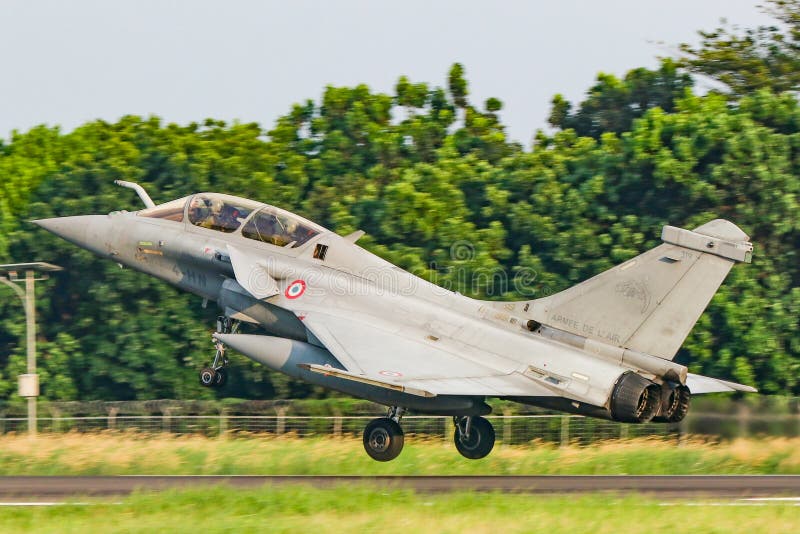 French Air Force Jet Fighters Editorial Stock Image - Image of 39aph39 ...