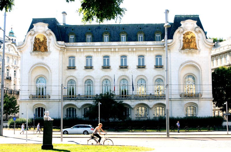French Embassy in Vienna editorial photo. Image of flag - 102420751