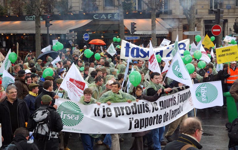 French Farmers Strike in Paris Editorial Stock Photo - Image of ...