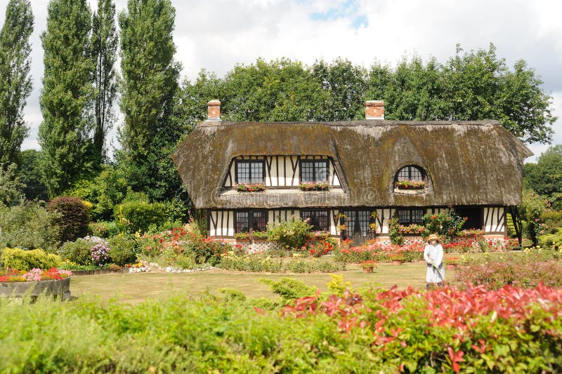 French house stock image. Image of idyllic, pretty, history - 15565531