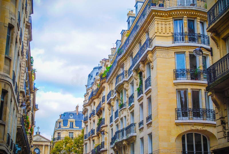 French street in Paris stock image. Image of french, montmartre - 46094417