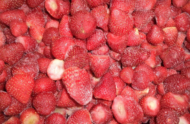 Fresas Congeladas En Recipientes De Vidrio Aisladas En Blanco Imagen de ...