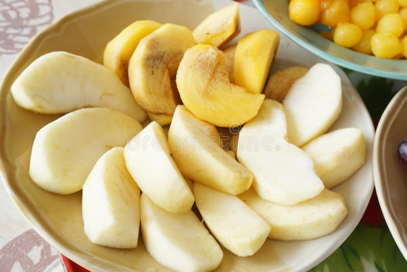 Fresh apple on dish stock image. Image of apple, vitamin - 231502321