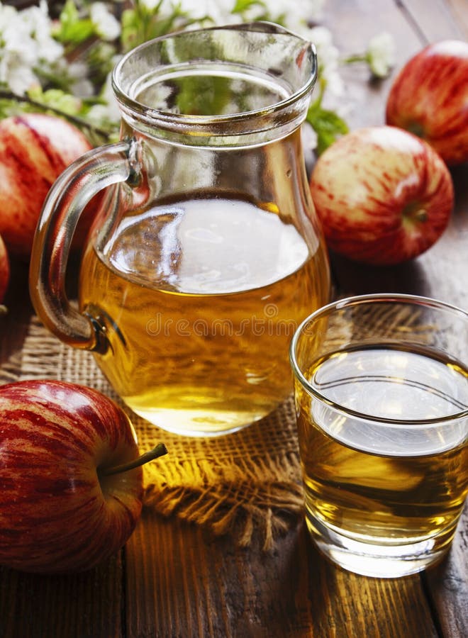 Fresh apple juice stock image. Image of bowl, juicy - 152643545