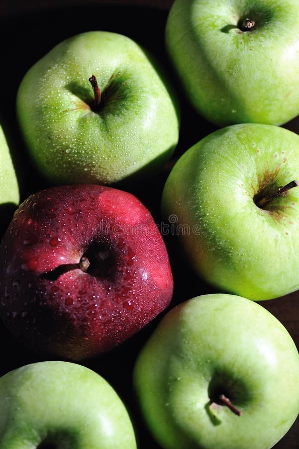 Fresh Apples 3 stock image. Image of diet, kitchen, color - 7179767