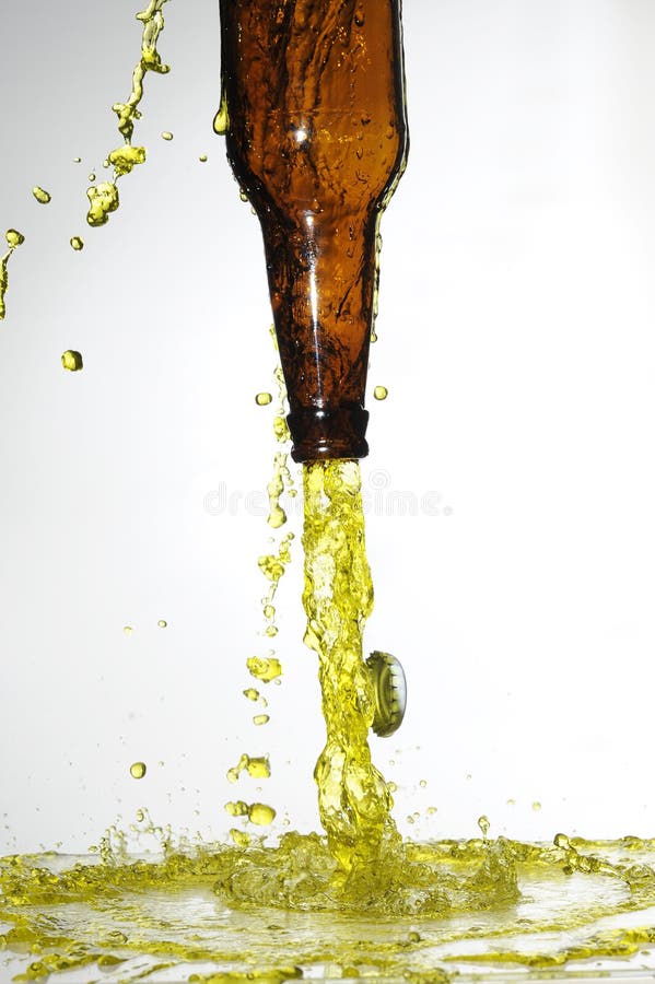 Fresh beer stock image. Image of flowing, alcohol, coolness - 17735193