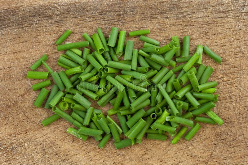Fresh chives chopped stock image. Image of green, board - 13757133