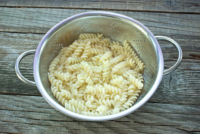 Fresh Cooked Fusilli Pasta in Strainer Stock Image - Image of freshly ...
