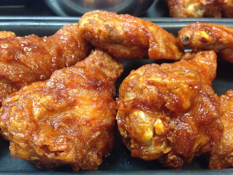 Fresh crispy fried chicken stock image. Image of crispy - 47617737