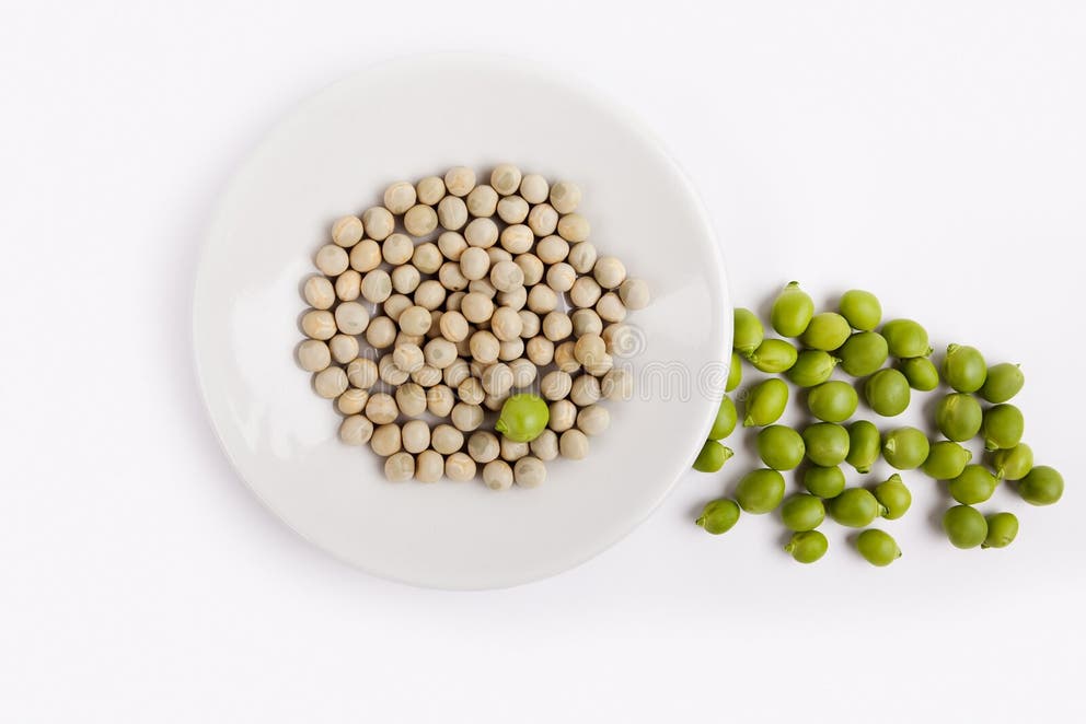 Fresh and Dried Green Peas on Plate Stock Photo - Image of peas, snack ...