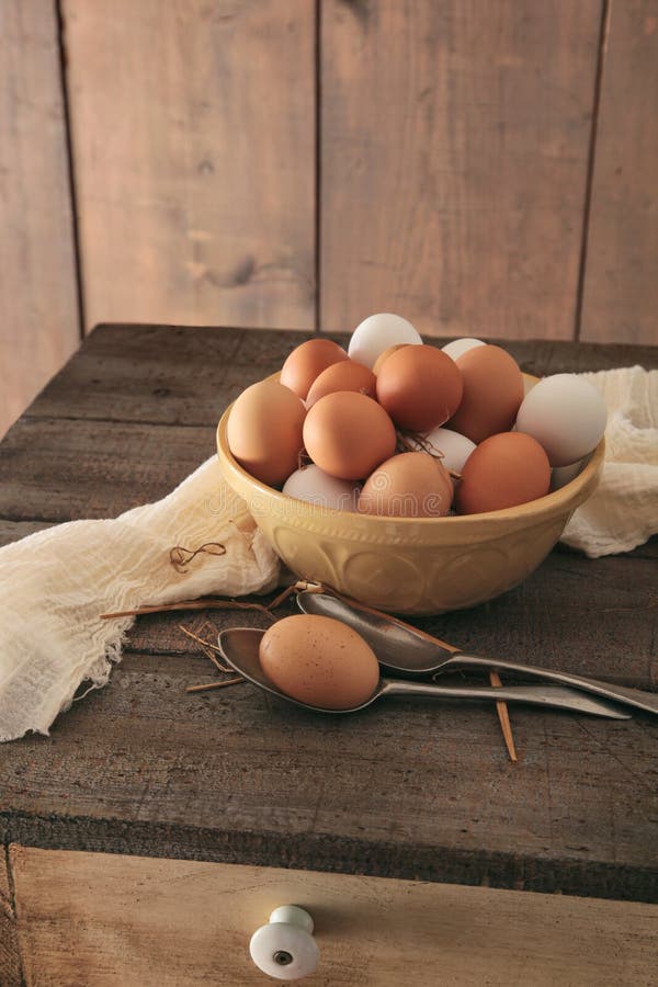 Fresh Eggs on Rustic Wooden Table Stock Image - Image of farm, eggs ...