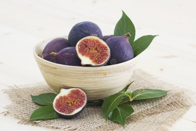 Fresh figs stock photo. Image of ripe, early, bowl, sugar - 21189200