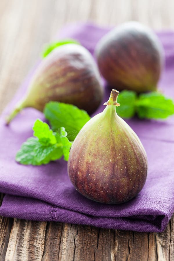 Figs stock image. Image of lila, purple, fruits, food - 29897197