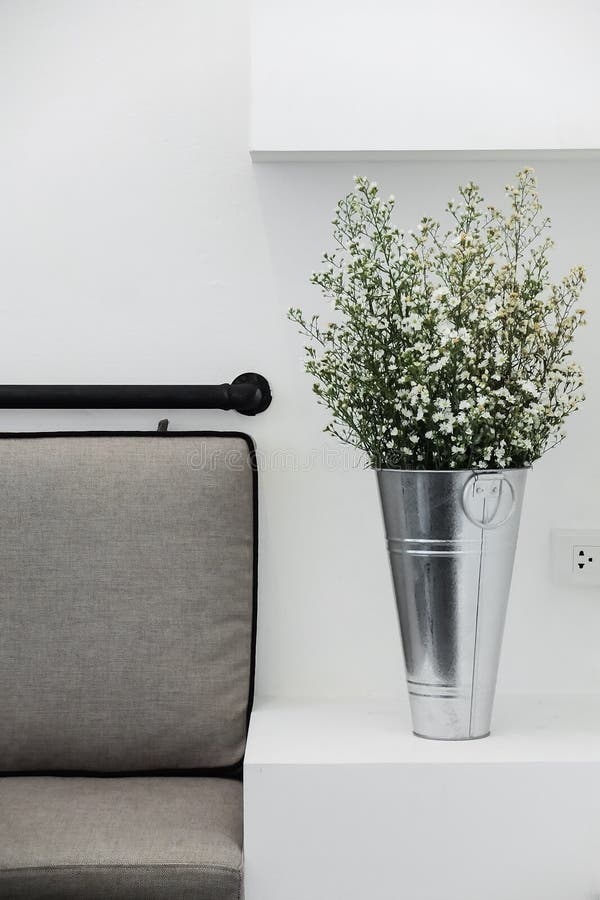 Fresh Flowers Decoration in Vast, Vintage Style Interior Stock Photo ...