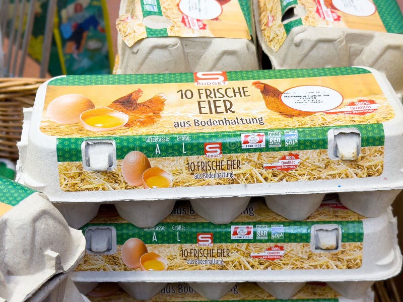 Fresh Free-range Eggs Packaging Display at Supermarket Editorial ...