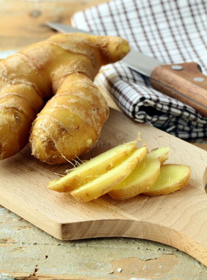 Fresh ginger root stock image. Image of piece, flavour - 23574865