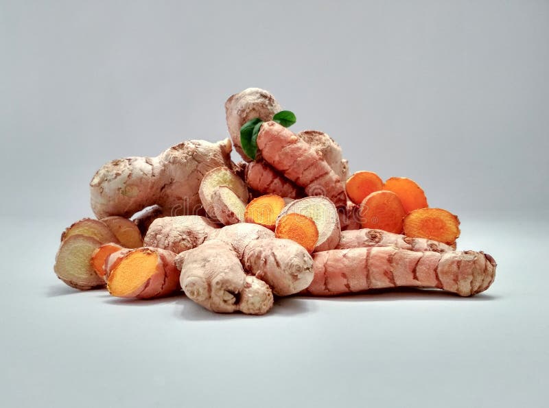 Fresh Ginger and Turmeric Root Stock Image - Image of fresh, family ... Fresh Ginger and Turmeric Root Stock Image - Image of fresh, family ...
