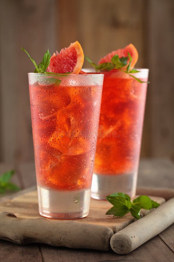 Fresh grapefruit lemonade. stock image. Image of ingredient - 105593073