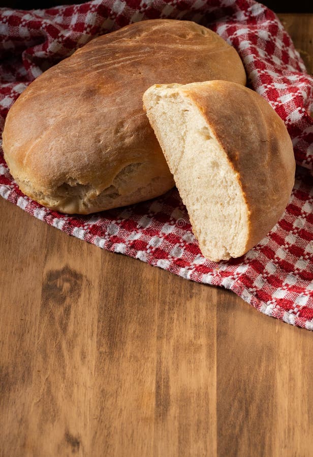 Fresh Home Baked Loaf of Bread Stock Photo - Image of pastry, round ...