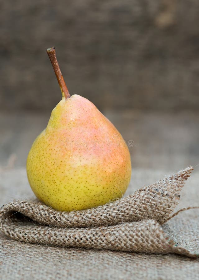 Fresh Juicy Pears in Rustic Wooden Setting Stock Image - Image of ...