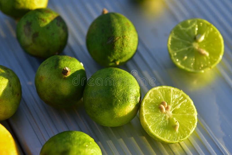 Fresh Key Lime Fruit Cut in Half Stock Photo - Image of ingredient ...