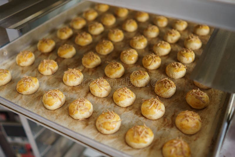 Fresh Nastar Cake from the Oven Stock Image - Image of mubarak ...