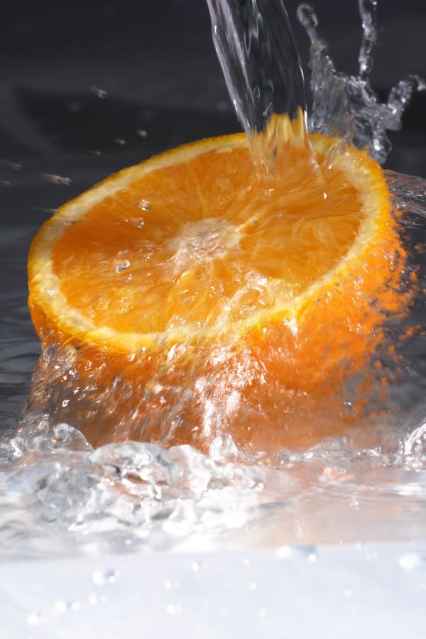Fresh Orange , Water Splash Stock Photo - Image of cold, drop: 5741540