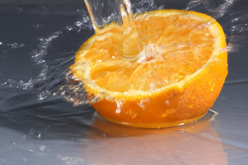 Fresh Orange , Water Splash Stock Photo - Image of cold, drop: 5741540