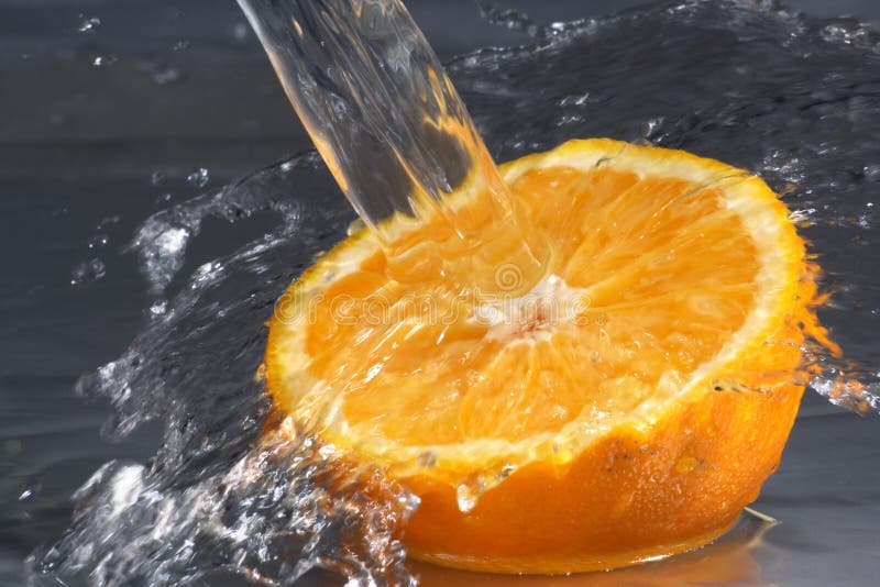 Fresh Orange , Water Splash Stock Photo - Image of cold, drop: 5741540