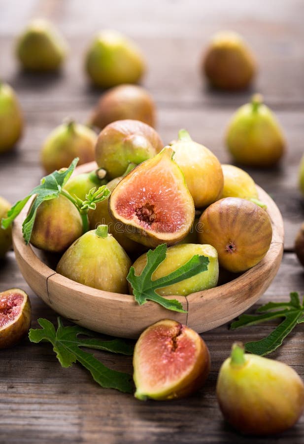 Fresh organic figs stock image. Image of dessert, seed - 102708167