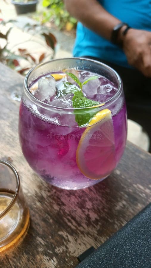 Fresh Pea Flower Fresh Drink Stock Image - Image of fresh, telang ...