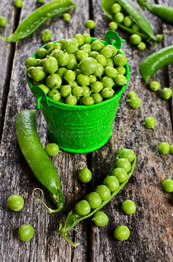 Fresh peas stock image. Image of food, plant, nutrient - 56354747