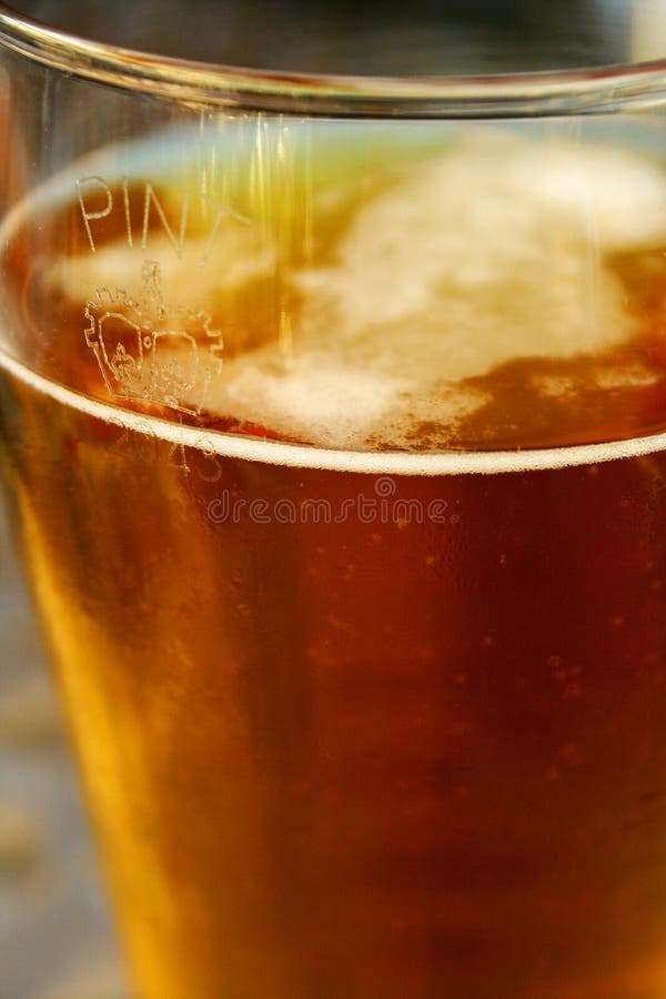 Fresh pint of beer stock image. Image of drop, brewed - 3079277
