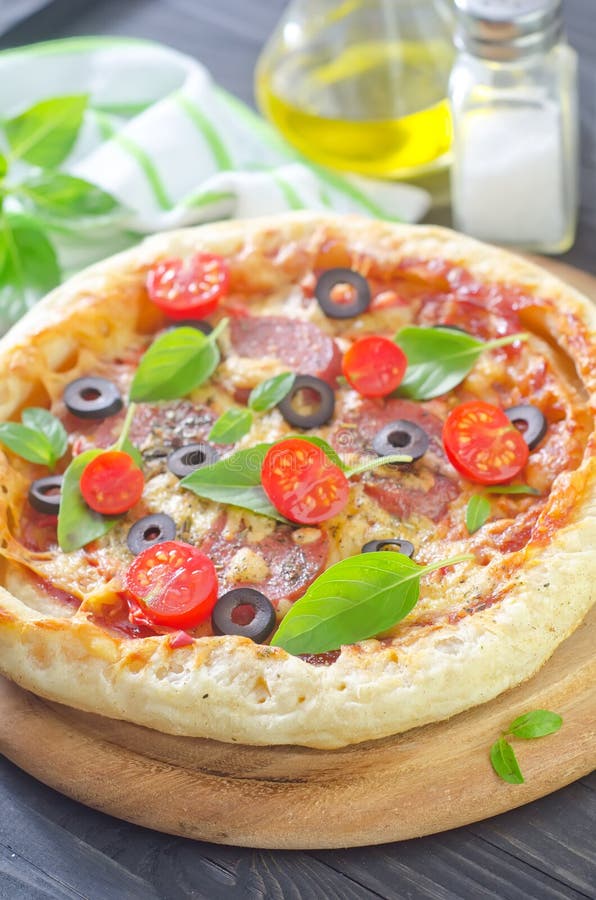Fresh pizza stock photo. Image of dish, gourmet, healthful - 34636102