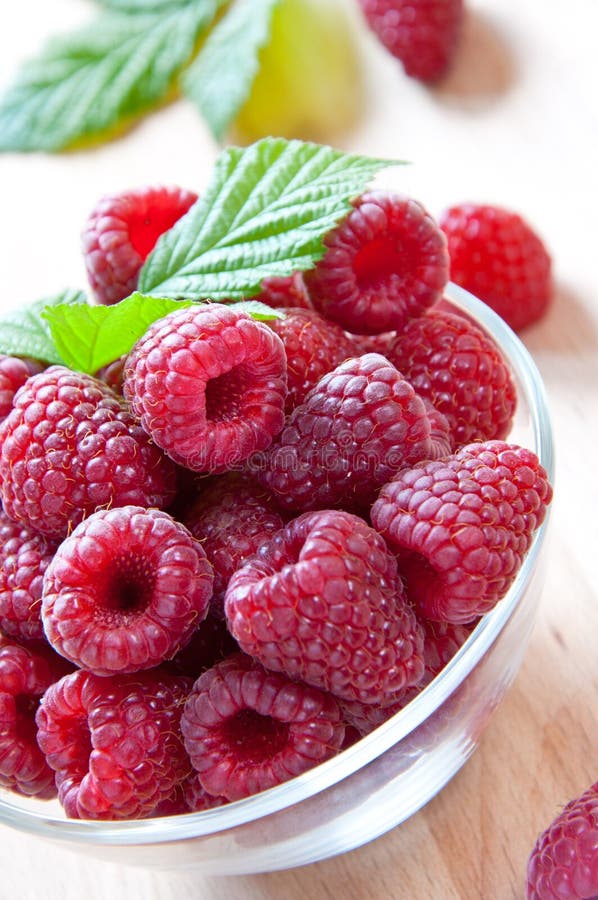 Fresh Raspberries in Glass Bowl Stock Image - Image of raspberries ...