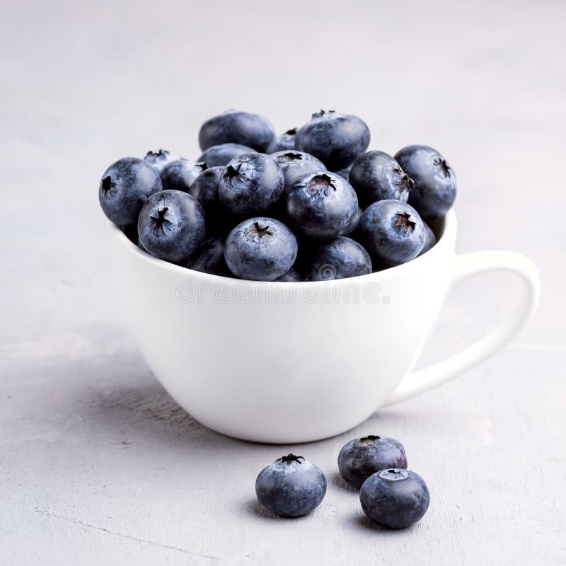 Fresh Raw Organic Farm Blueberry in Cup on White Kitchen Background ...