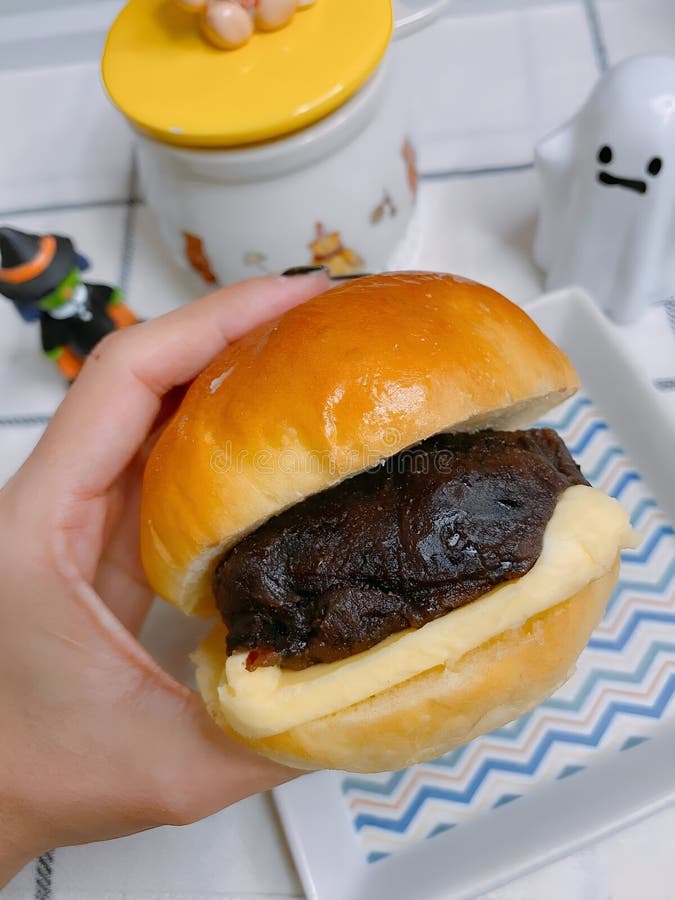 Fresh Red Bean Bun Delicious Stock Photo - Image of snack, hamburger ...