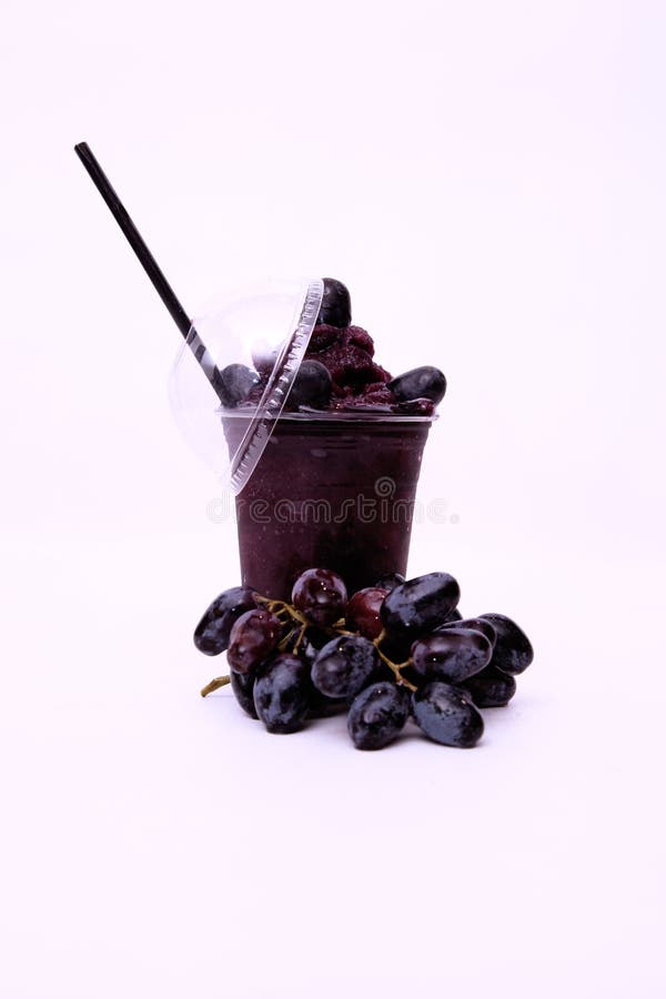 Fresh red grape juice stock image. Image of healthy, bunch - 25779059