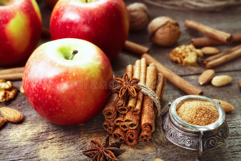 Fresh Red and Green Apples, Cinnamon Sticks, Ground Cinnamon, an Stock ...