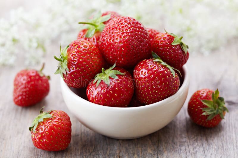 Fresh red strawberries stock image. Image of tasty, kitchen - 25111005