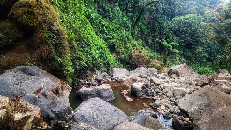 Fresh River Water Flowing between in Natural Rocks Stock Image - Image ...