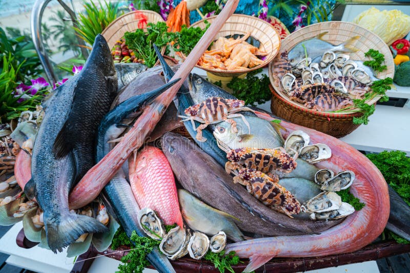 Fresh Seafood on Ice at Luxury Outdoor Buffet Stock Photo - Image of ...