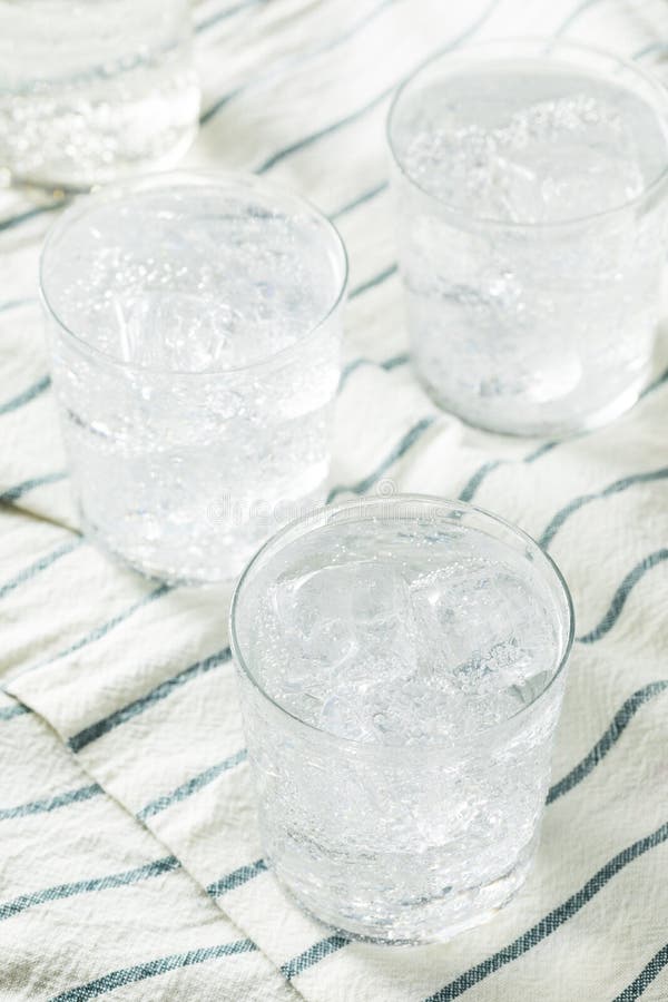 Fresh Spring Sparkling Water Stock Image - Image of fresh, glass: 110083145