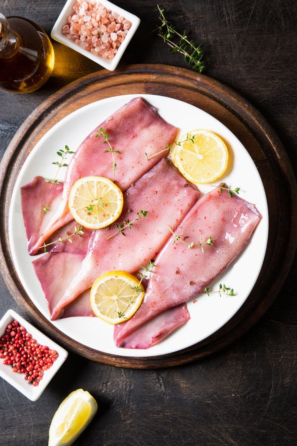 Fresh Squids Octopus or Cuttlefish for Cooked Food. Fresh Raw ...