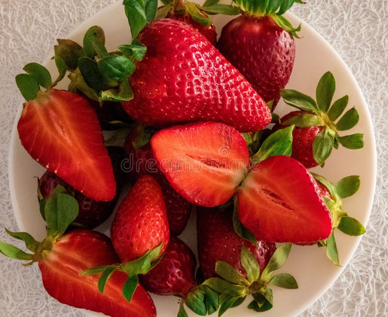 Fresh Strawberries On The Plate Stock Image - Image of food, freshness ...