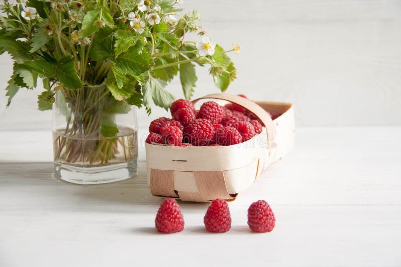 Fresh summer raspberry stock image. Image of berries - 98879801